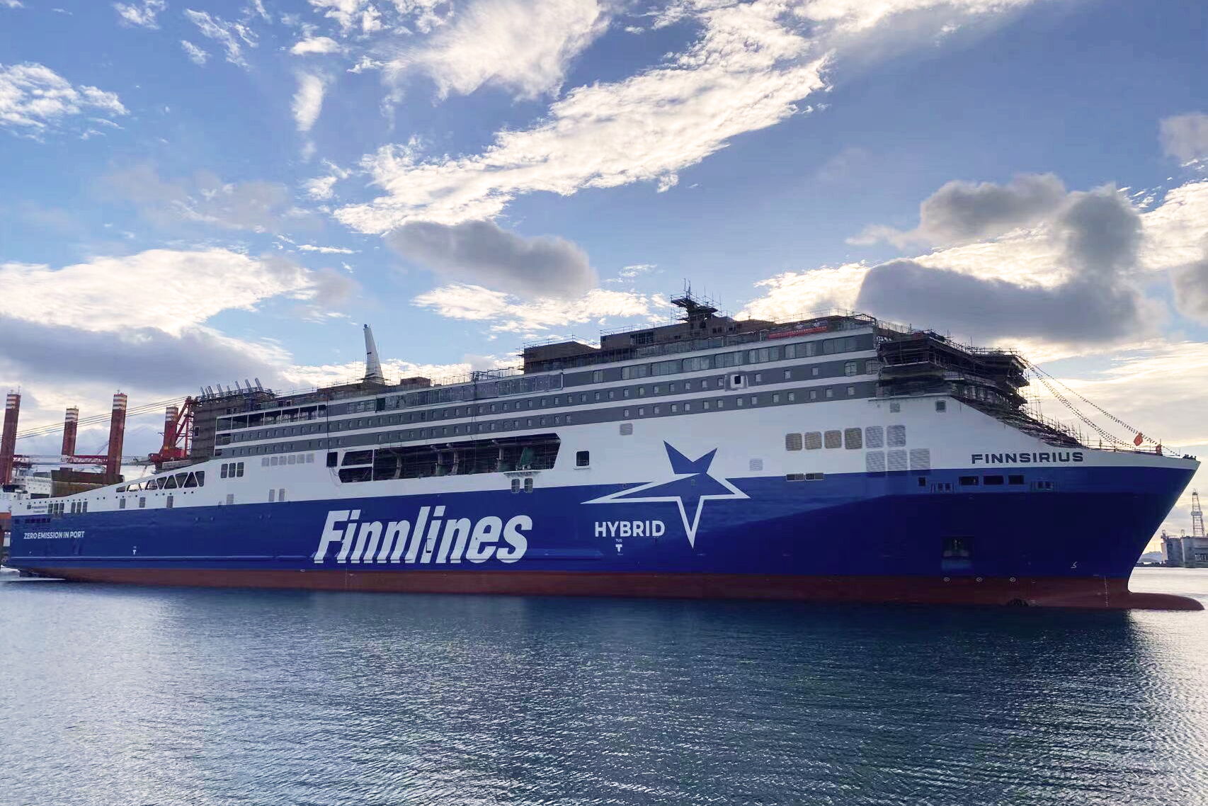 Finnsirius/Finncanopus - R&M Group : EN